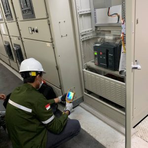 Supply & Installasi Panel Listrik DC AC Combiner PLTS - Panel-listrik.id